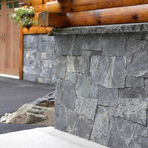 Corinthian Granite Squares & Rect Full Bed - Green Mountain Veneer
