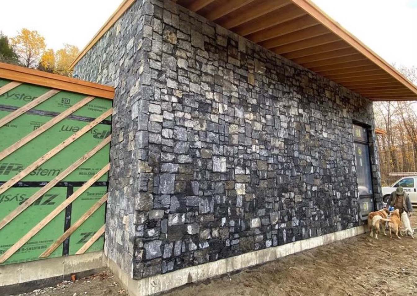 Panton Pummel Squares & Rect Stone Veneer - Green Mountain Veneer