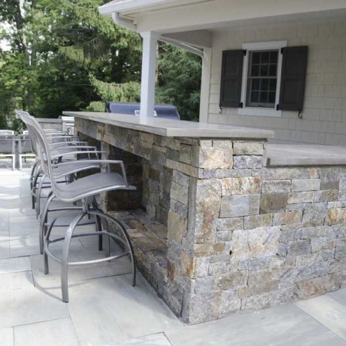 Ticonderoga Granite Ledge Stone Veneer - Green Mountain Veneer